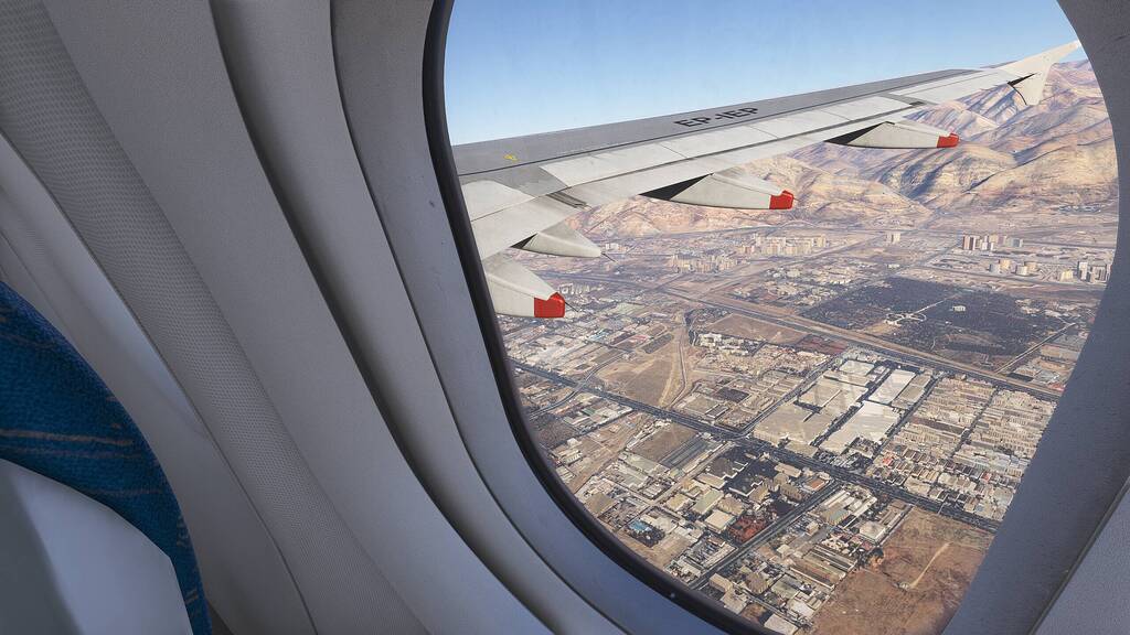 Incorrect Map Images Showing on Top of Building Roofs - Scenery ...
