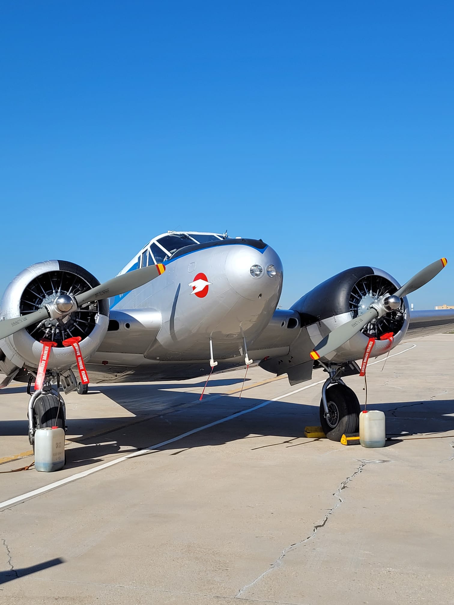Denarq Twin Beech - Beech 18 improvements mod for MSFS 2020 and 2024 ...